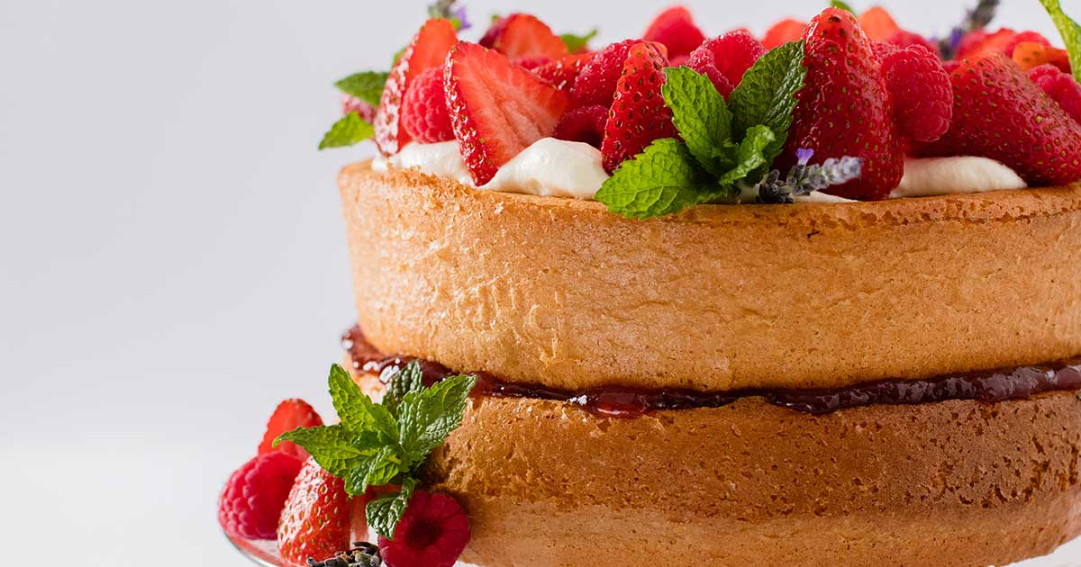 Vanilla Sponge Cake | Rhodes Food Group